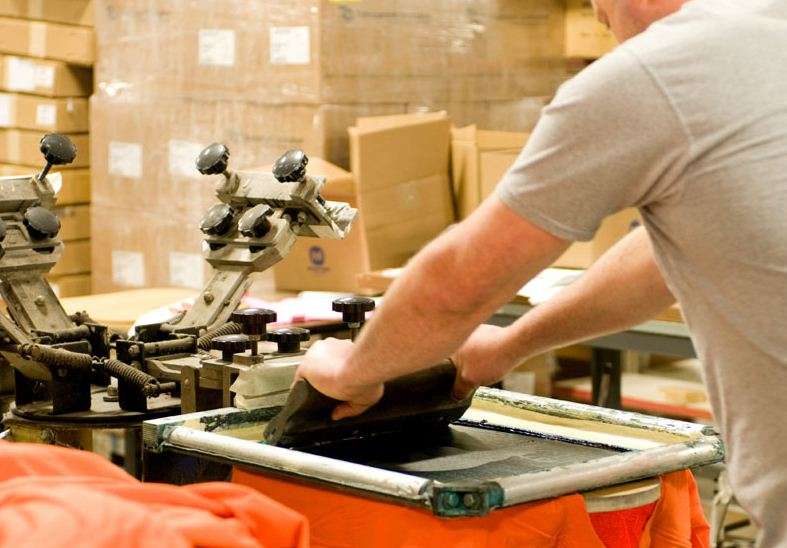 10+ Checklist Persiapan Anda Membuka Usaha Sablon Kaos - ABYAD APPAREL PRO